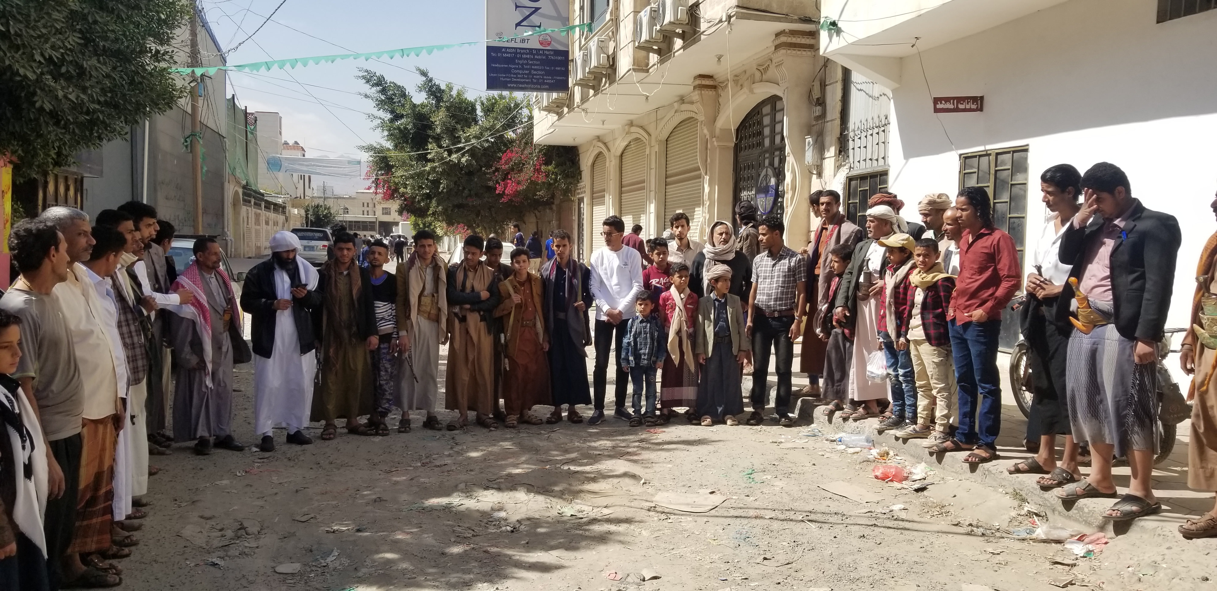 وقفات بمديرية السبعين للتنديد باستمرار العدوان والدعوة لتوحيد الصفوف